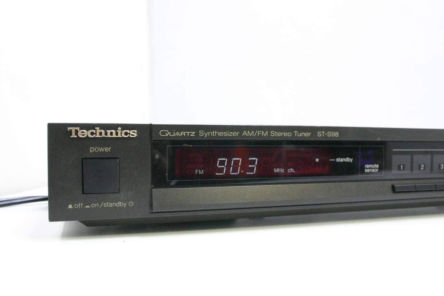 Technics ST-S98A AM/FM Stereo Tuner Quartz Synthesizer - RECYBORG