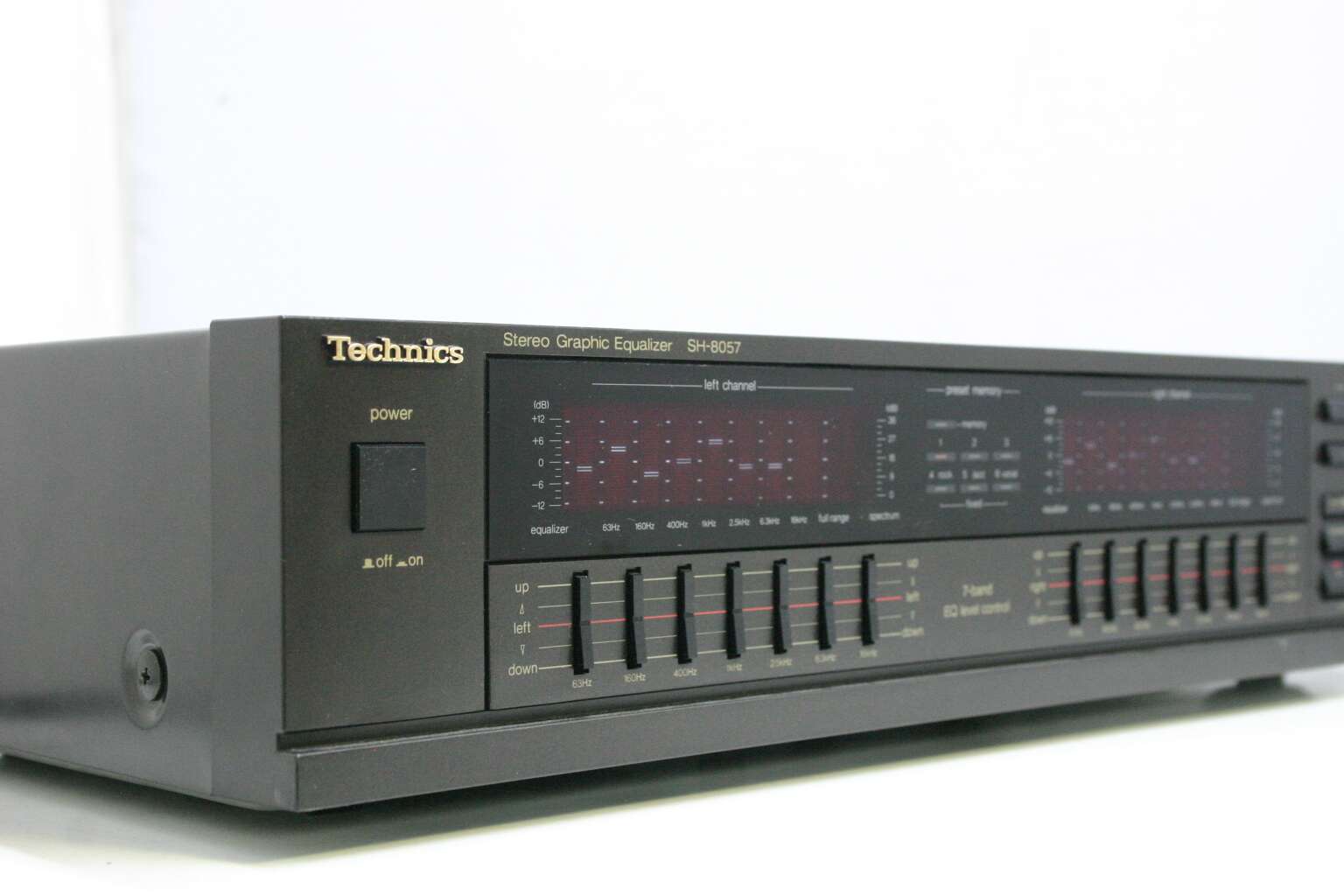 Technics SH-8057 Graphic Equalizer Dual Spectrum Analyzer Display w ...